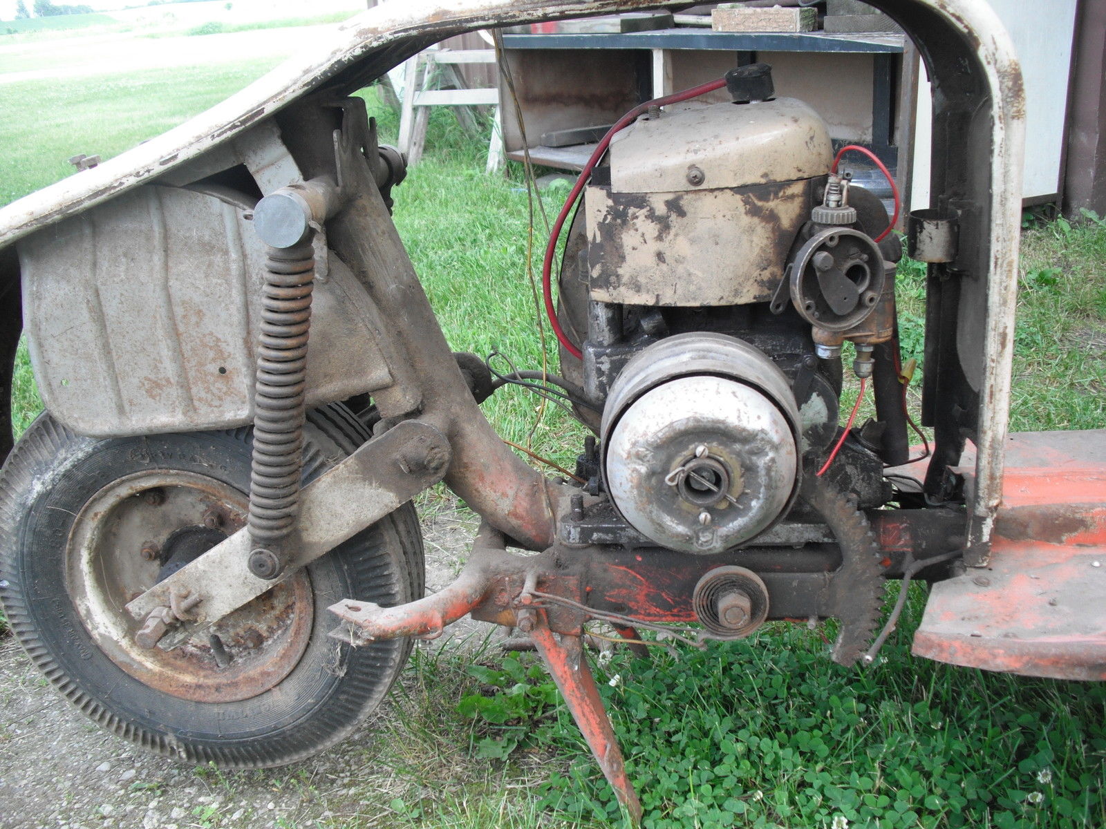 14014a Mitsubishi Pigeon Scooter | Wards Riverside Motorcycle Moped Scooter